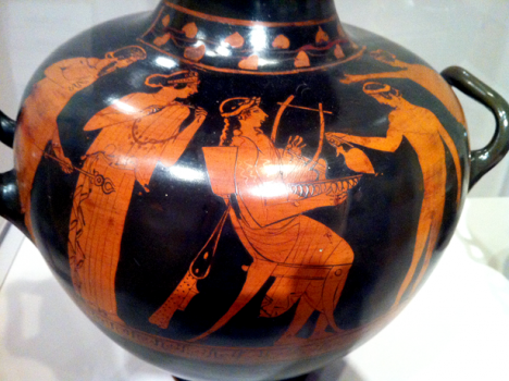 Hydra and Vase – The Curator